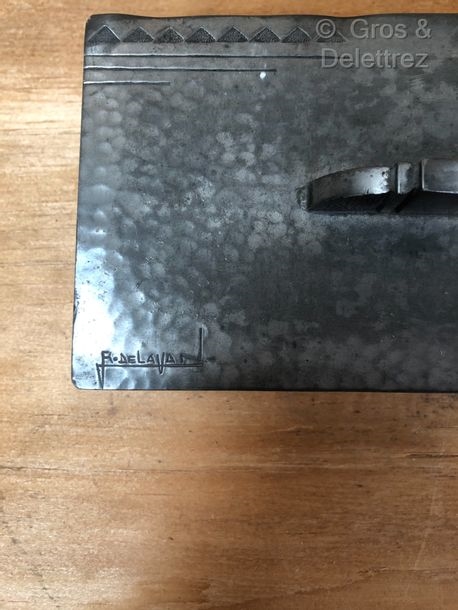 René Delavan | Box with a lid decorated with geometric patterns (1926 ...