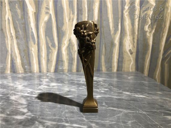 Henri RISCH | 3 Artworks | MutualArt