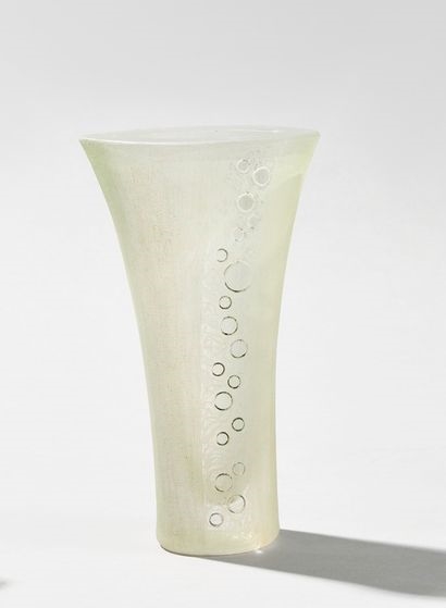 Anatole Riecke | Vase (14) | MutualArt