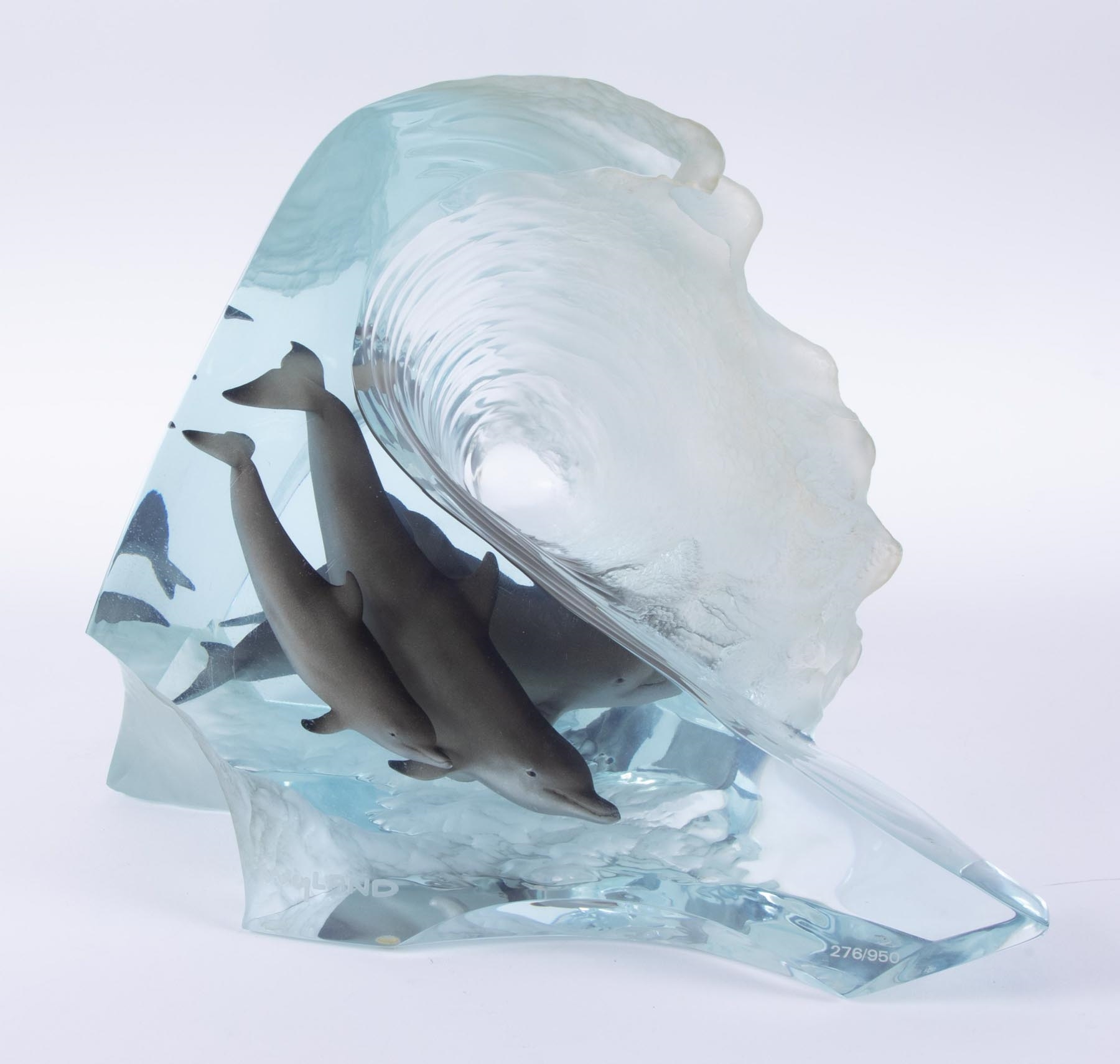 Robert Wyland | Big Wave | MutualArt