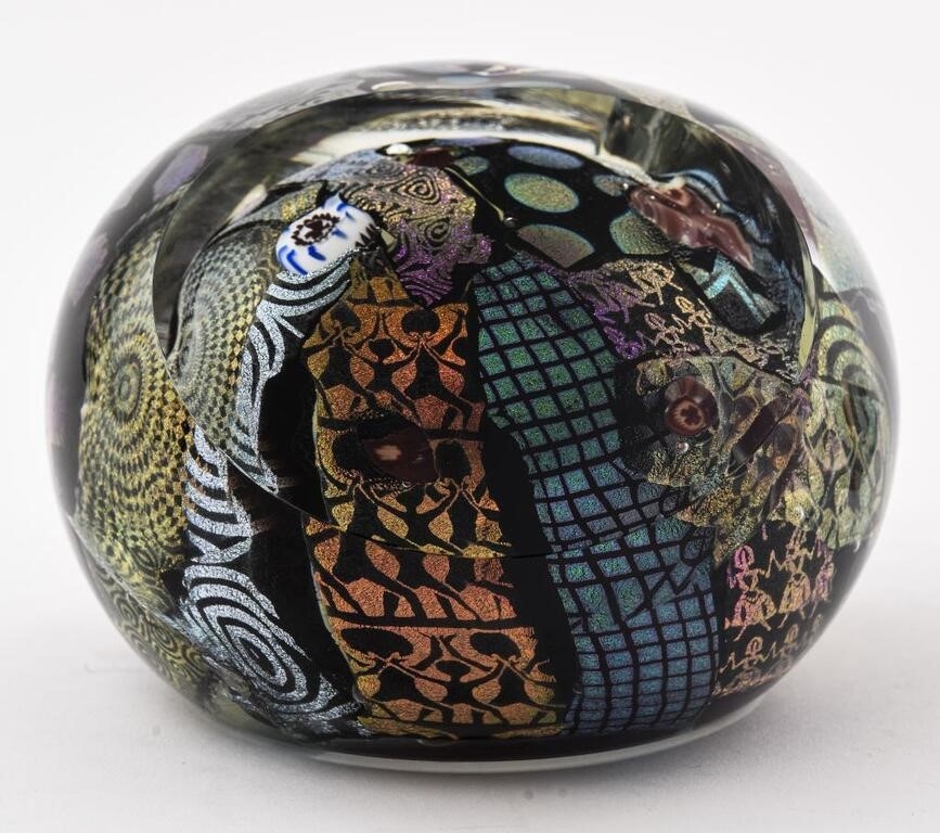 Peter Vanderlaan | Oversize Art Glass Paperweight (2002) | MutualArt