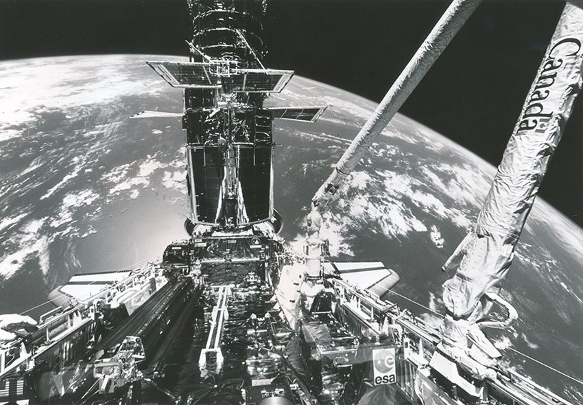 NASA | A superb black and white view of the impressive historic ...