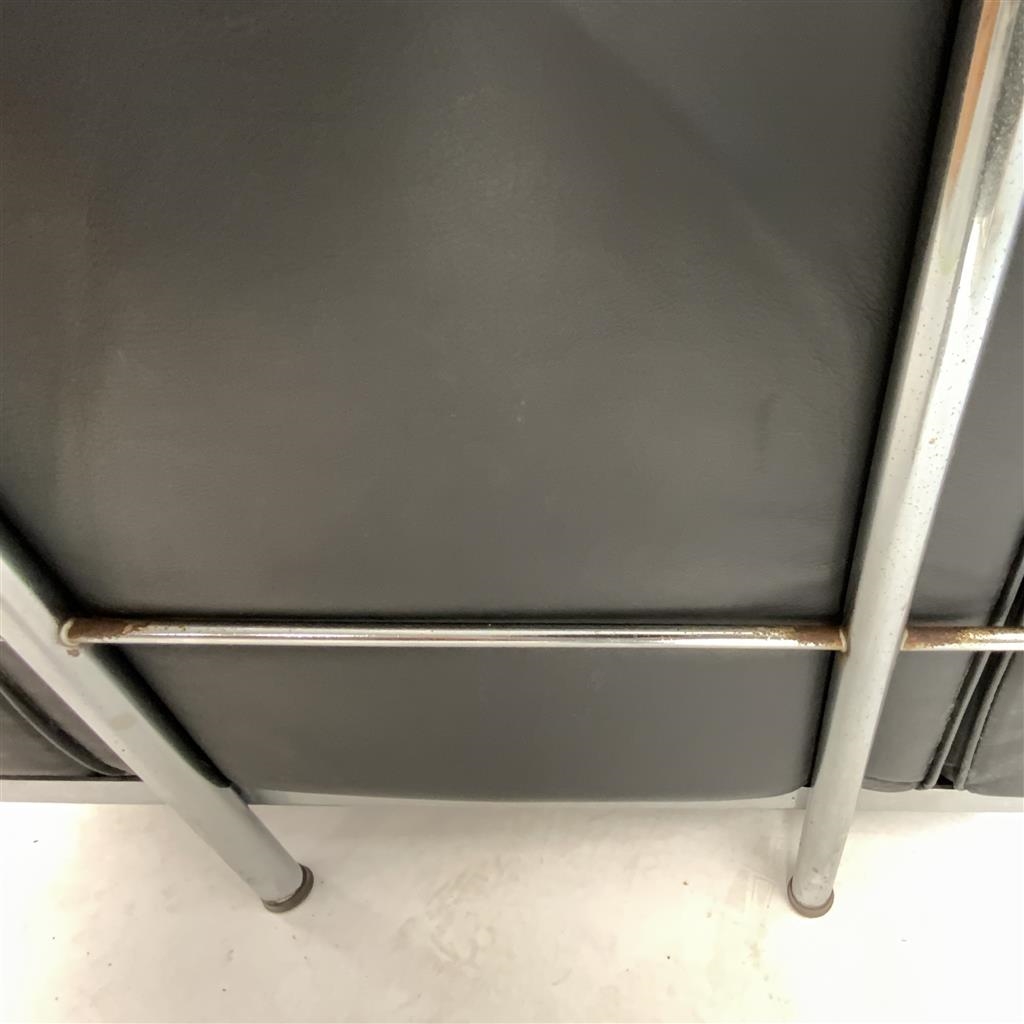 Douglas Snelling | PAIR OF 1970S LE CORBUSIER LC2 ARMCHAIRS | MutualArt