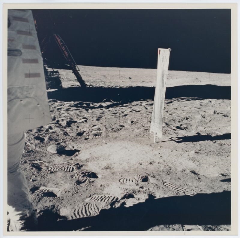 Buzz Aldrin | Apollo 11: Extremely rare photograph of Neil Armstrong ...