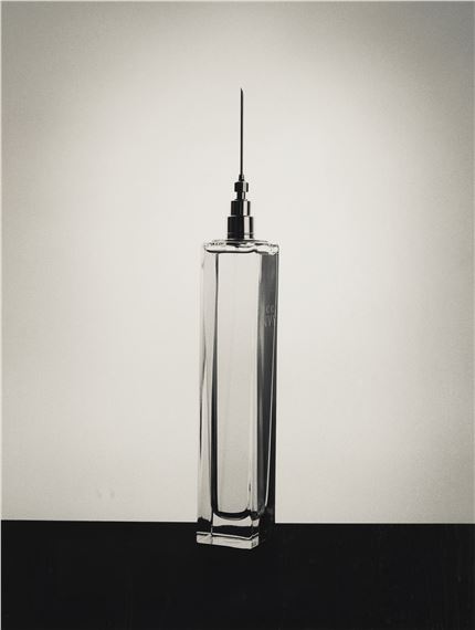 Chema Madoz | Homenaje al Empire State Building de NY (2004) | MutualArt