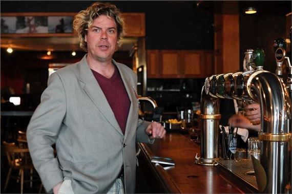 Keith Cole | Artist Overview | MutualArt