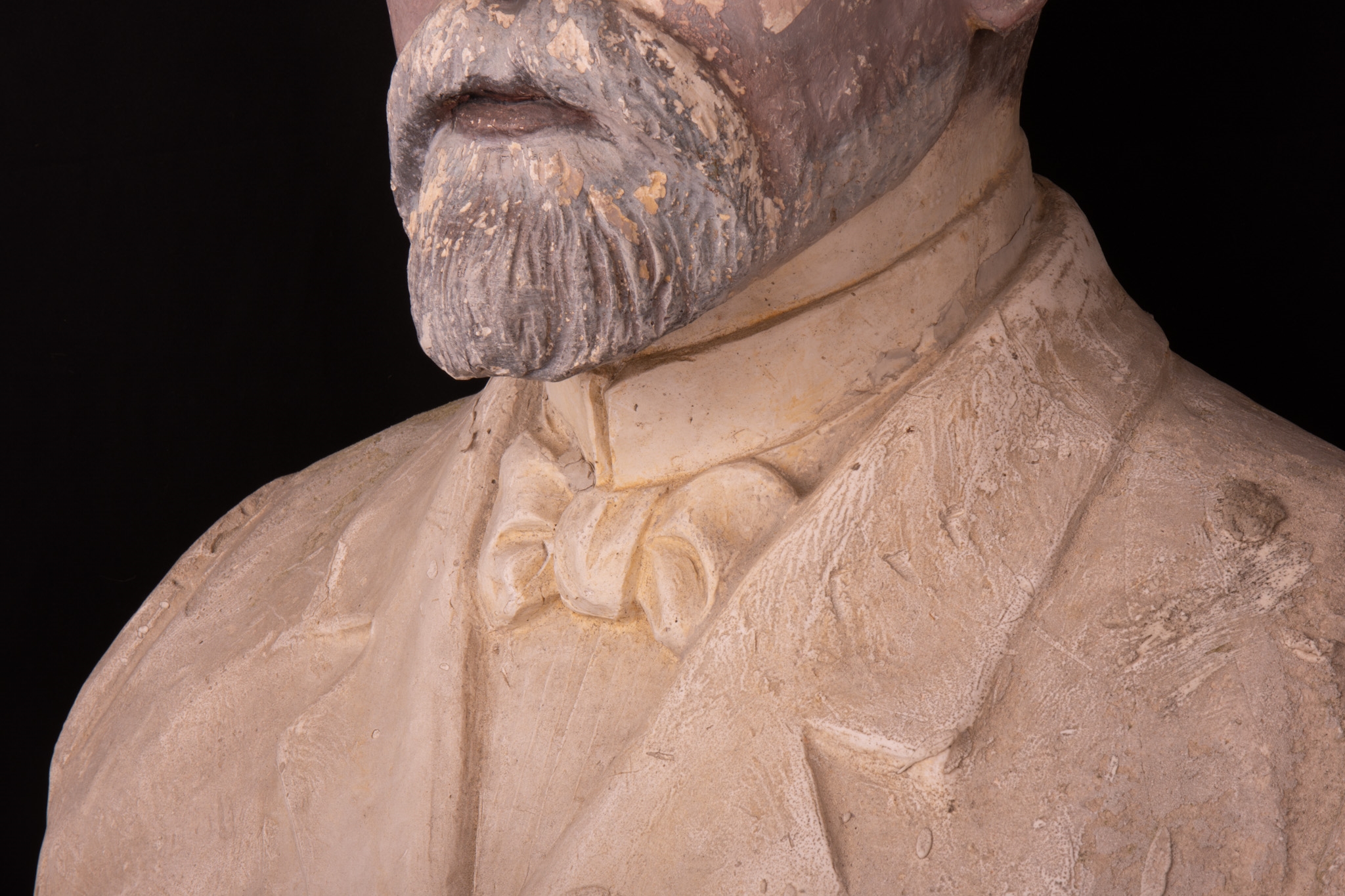 Peter Lenk | Mauerkieker | MutualArt