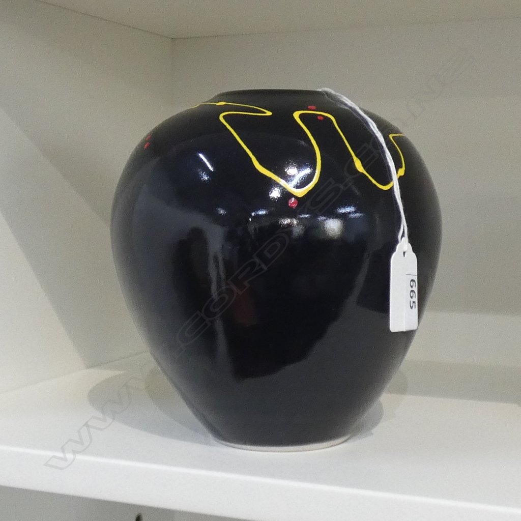 Peter Collis | STONEWARE VASE | MutualArt