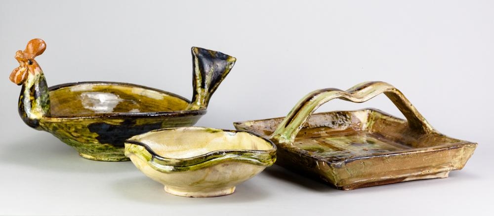 Geoffrey Fuller | a slip decorated earthenware chicken bowl | MutualArt
