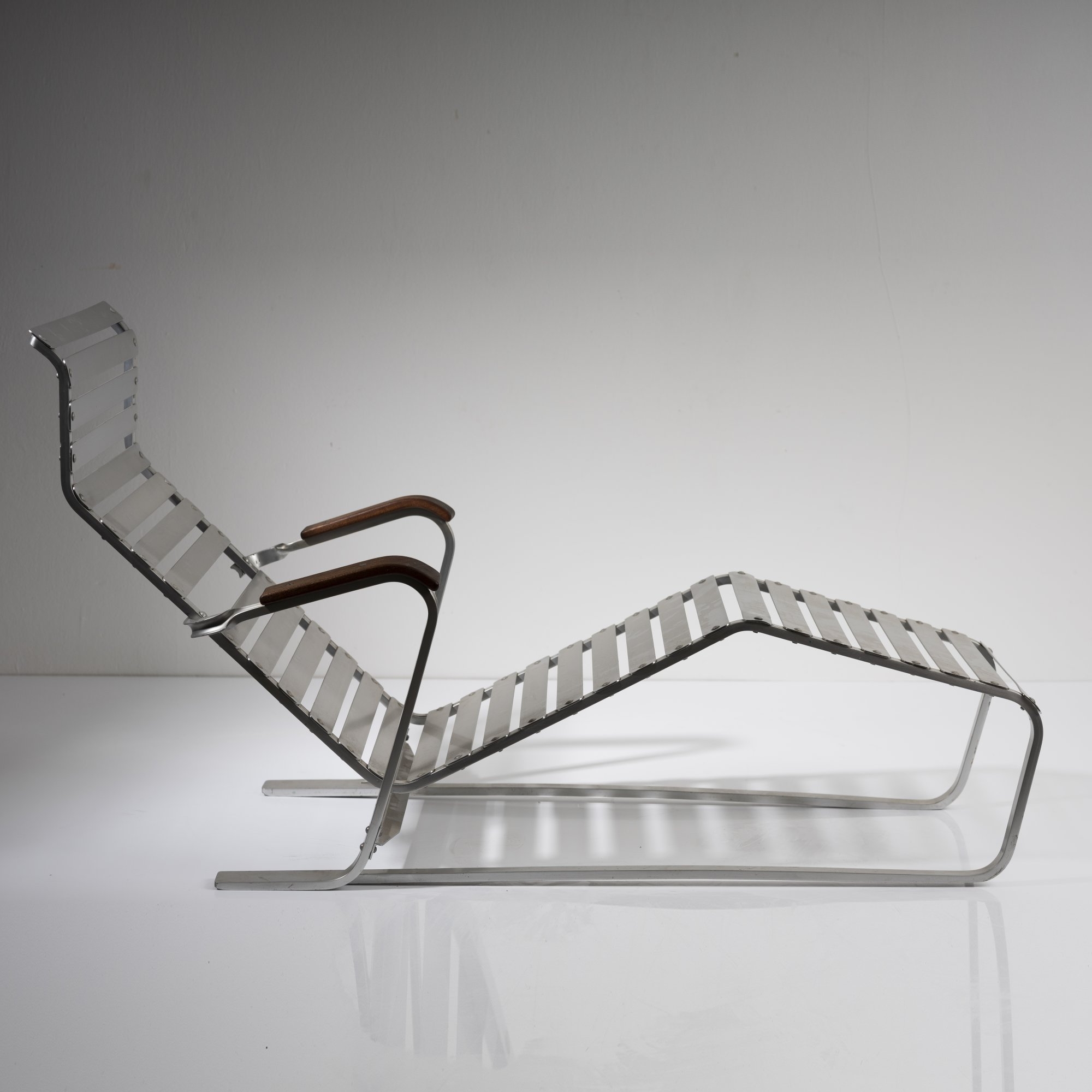 Marcel Breuer | CHAISE LONGUE | MutualArt