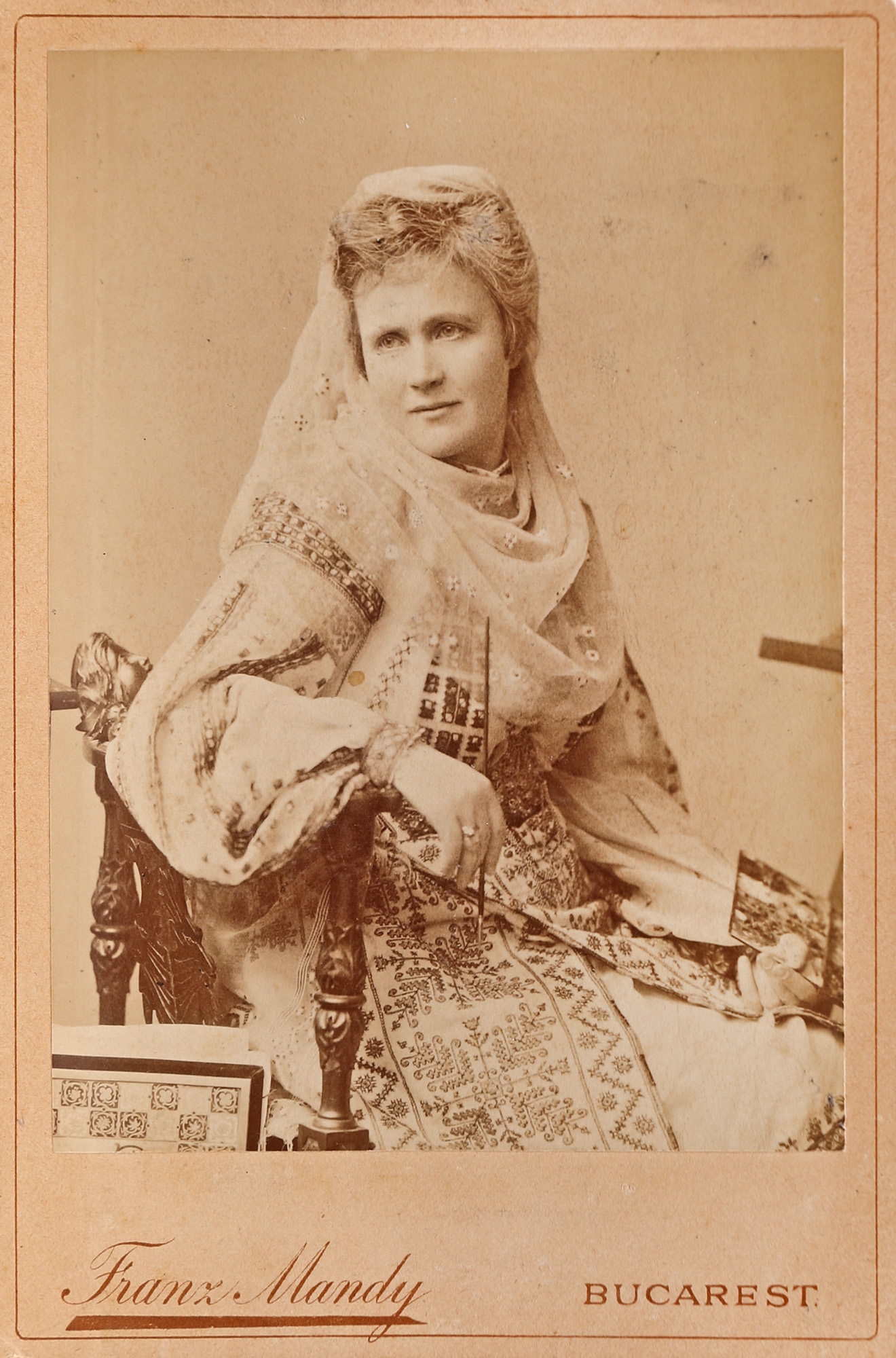 Franz Mandy | Regina Elisabeta în costum popular | MutualArt