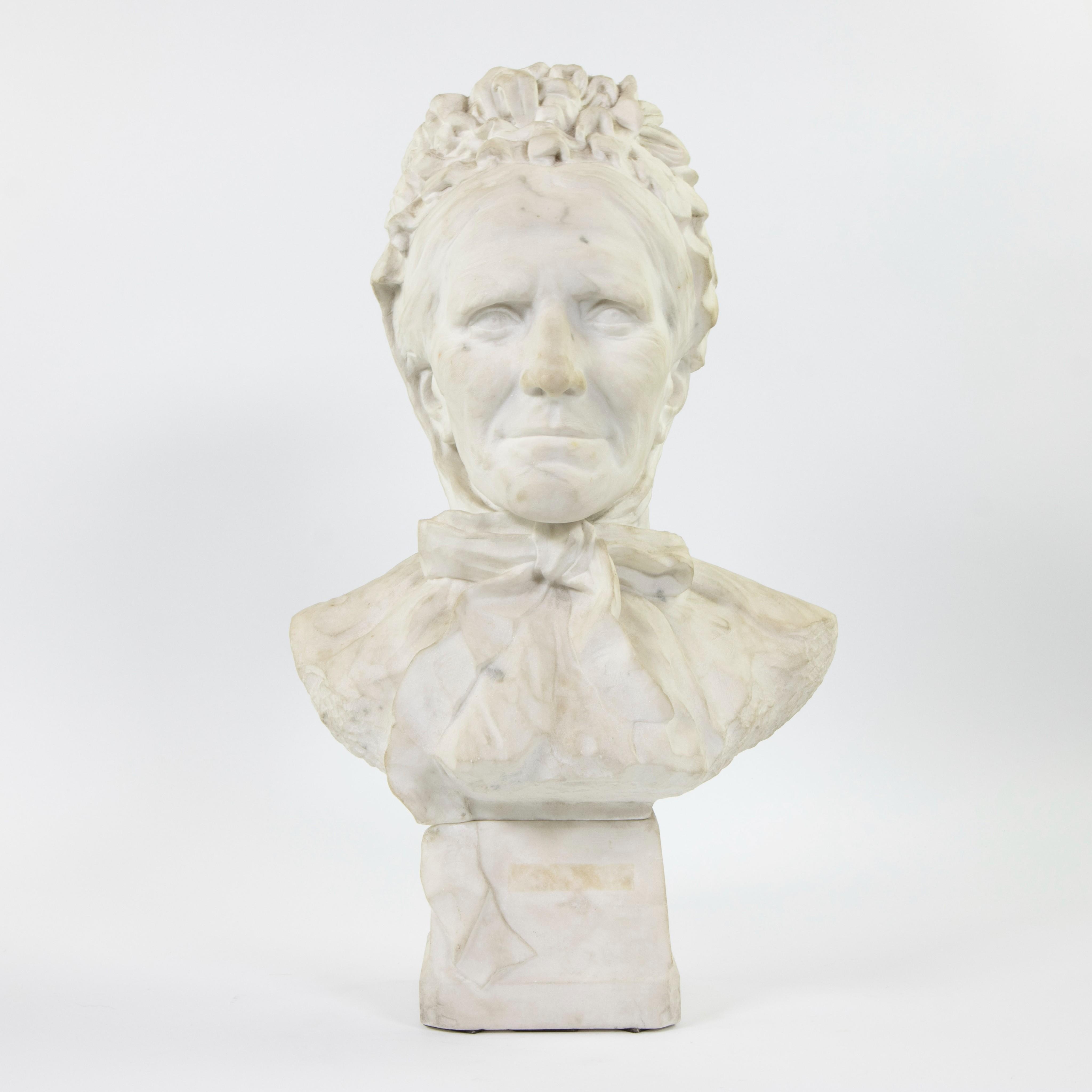 Gustave Pickery | Female bust | MutualArt