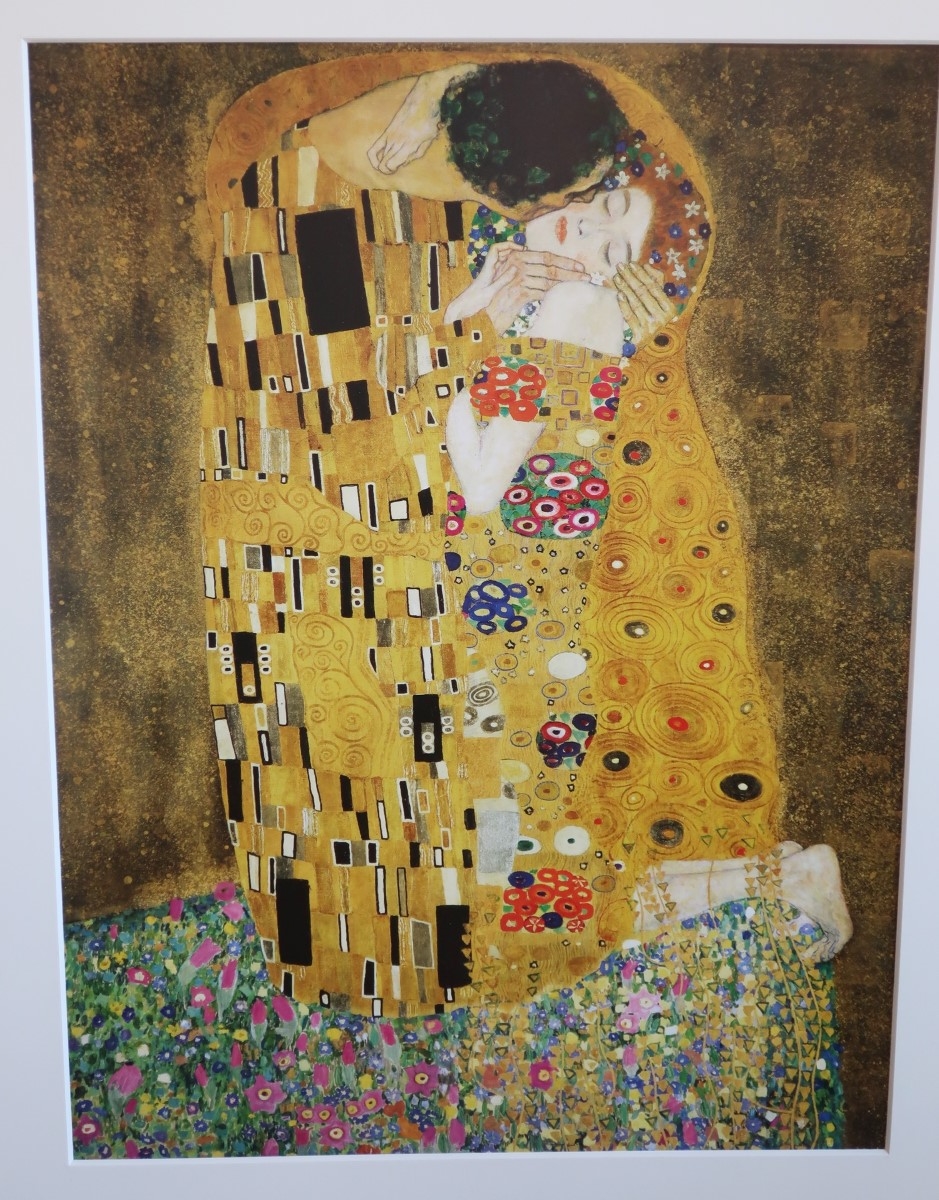 Gustav Klimt | The Kiss (2006) | MutualArt
