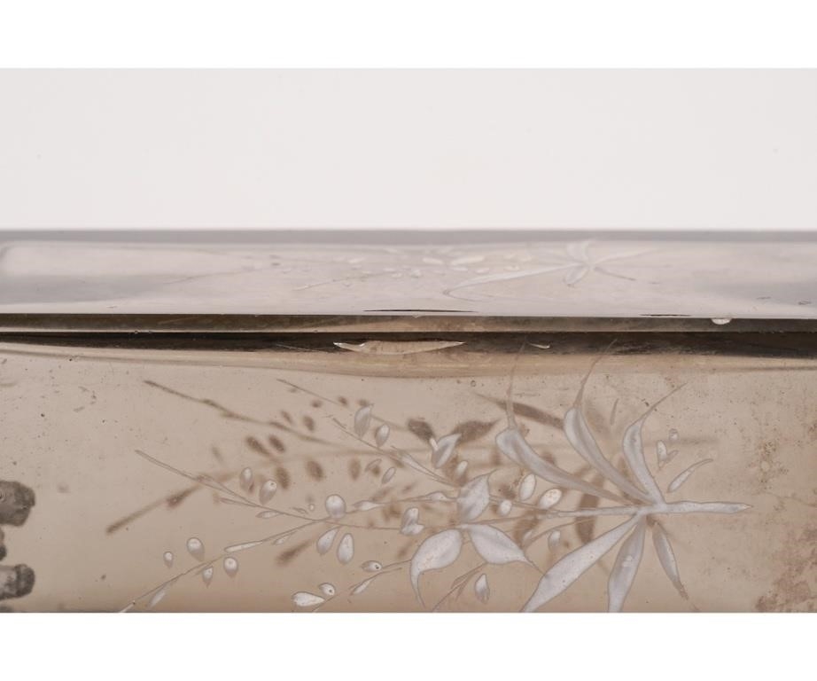 Mary Gregory | Salt/pepper shakers (Late 19) | MutualArt