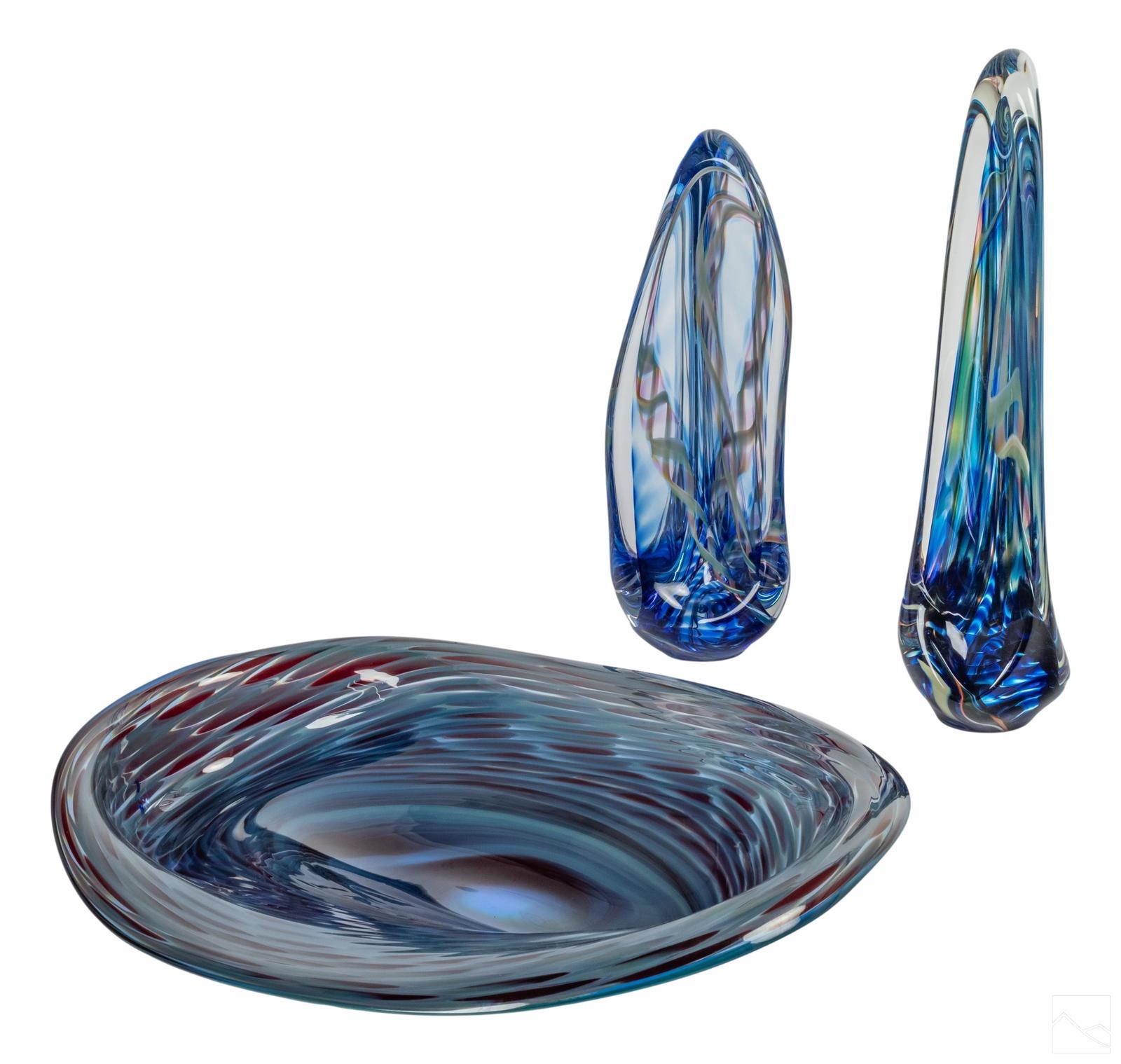 Mark Wagar | Wave console bowl and two obelisk type sculptures | MutualArt
