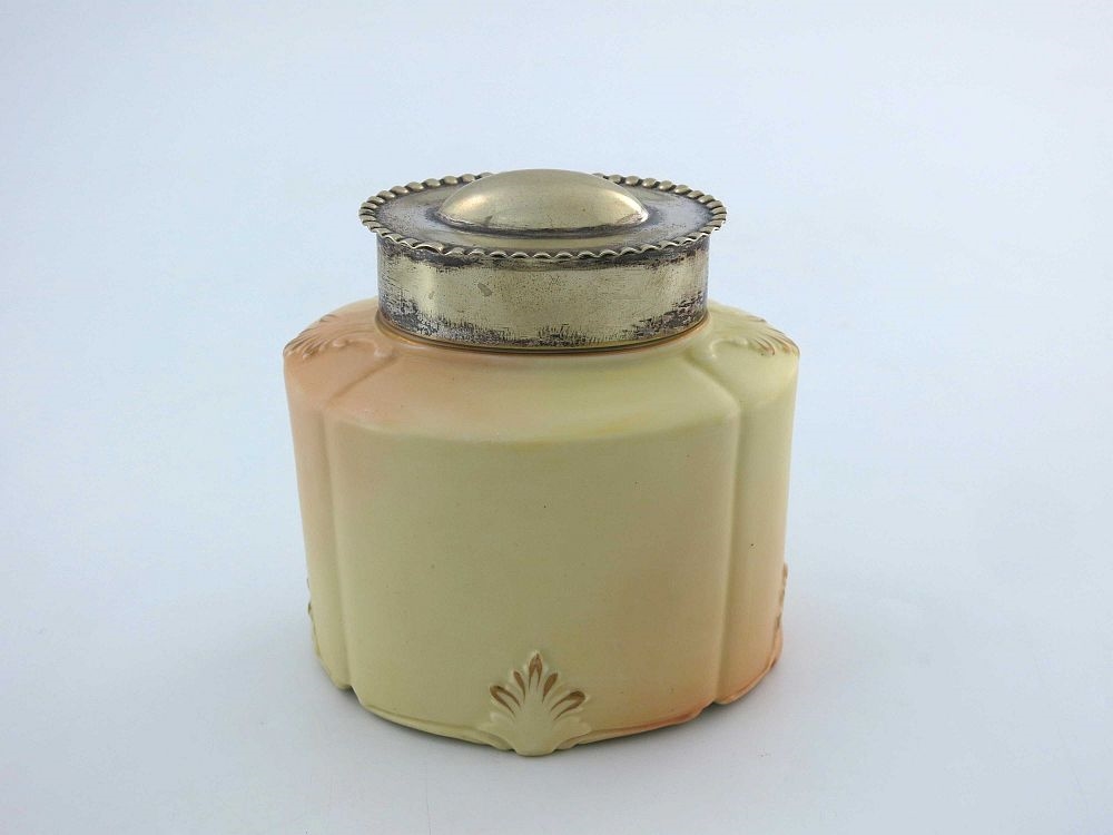 Walter Stinton | A blush ivory tea caddy and cover | MutualArt