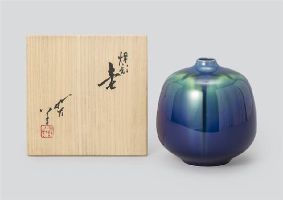 Tokuda Yasokichi III | Jar in brilliant glaze | MutualArt