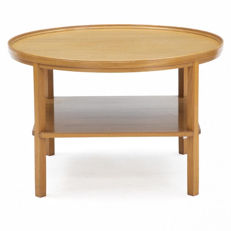 Kaare Klint | Circular mahogany coffee table with slightly raised edge ...