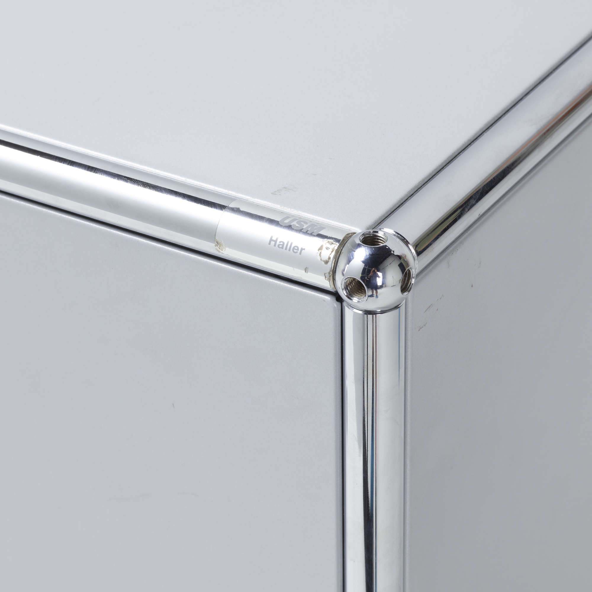 Fritz Haller | Haller modular cabinet | MutualArt