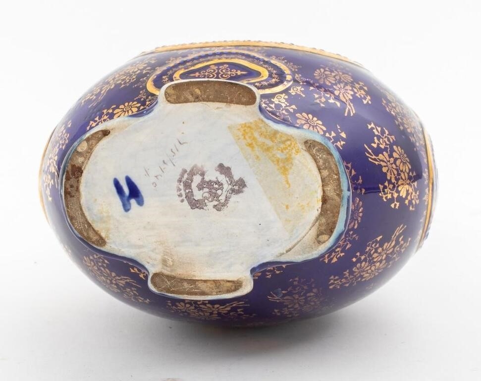 Angelica Kauffmann | European Neoclassical ceramic porcelain moon flask ...