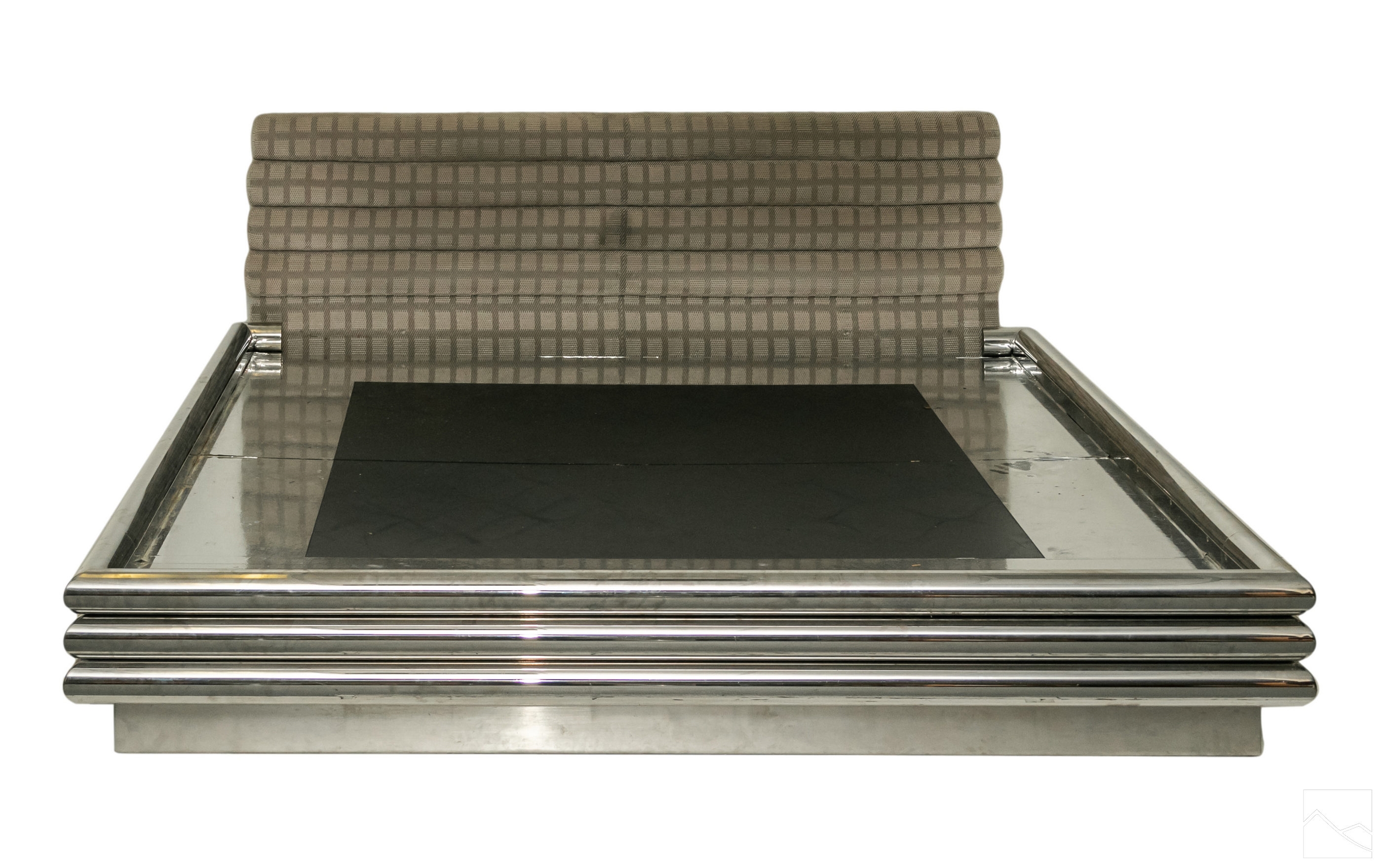 Brueton | KING SIZE RADIATOR BED | MutualArt