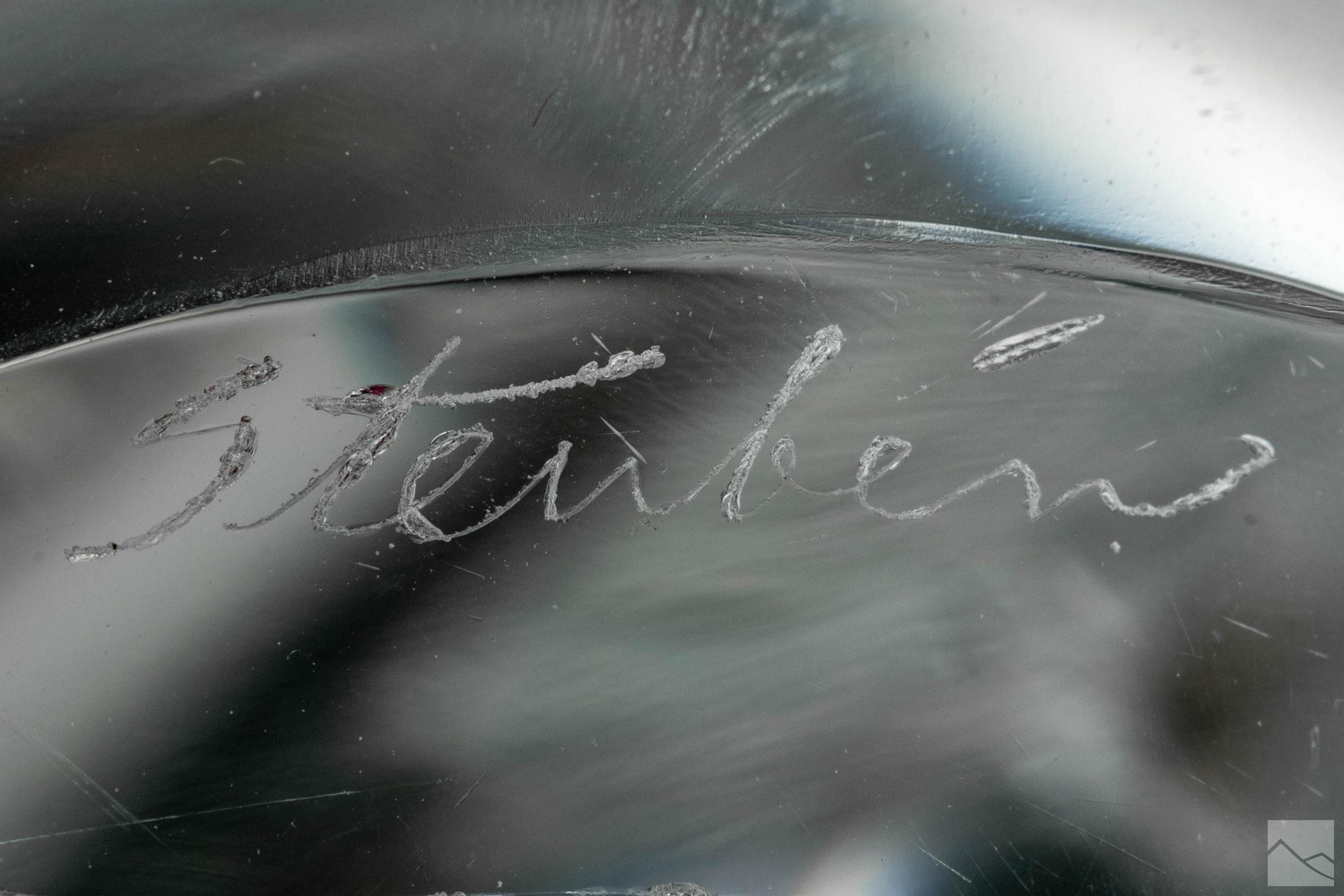 Steuben Glass | Wildlife figurines | MutualArt