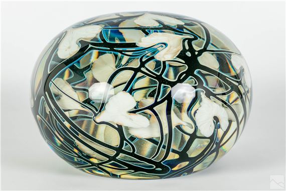 John Lotton | Paperweight sculpture executed in a stylized heart and ...