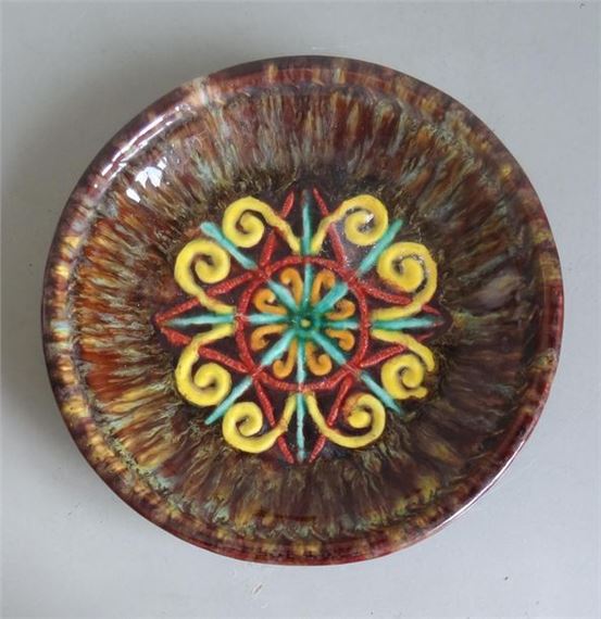 René Quillivic | Round glazed ceramic dish decorated on a brown flamed ...