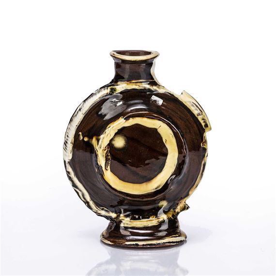 Dylan Bowen | Studio pottery vase with slipware decoration | MutualArt