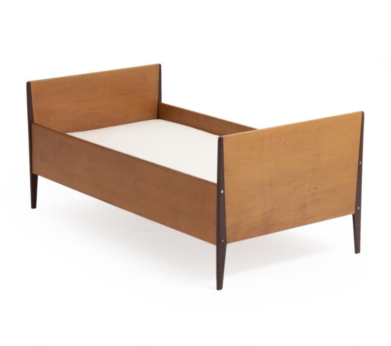 Peder Moos | A teak and beech childrens bed (1938) | MutualArt