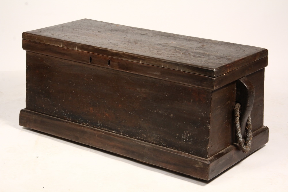 E. Davies | BRITISH SEA CHEST - Sailor Made Chest with inside of lid ...