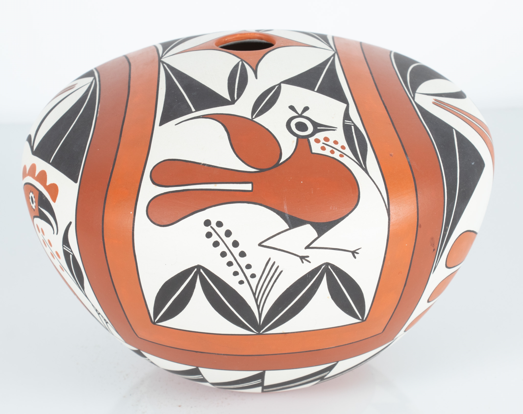 E. Vallo | NATIVE AMERICAN ACOMA POTTERY VASE | MutualArt