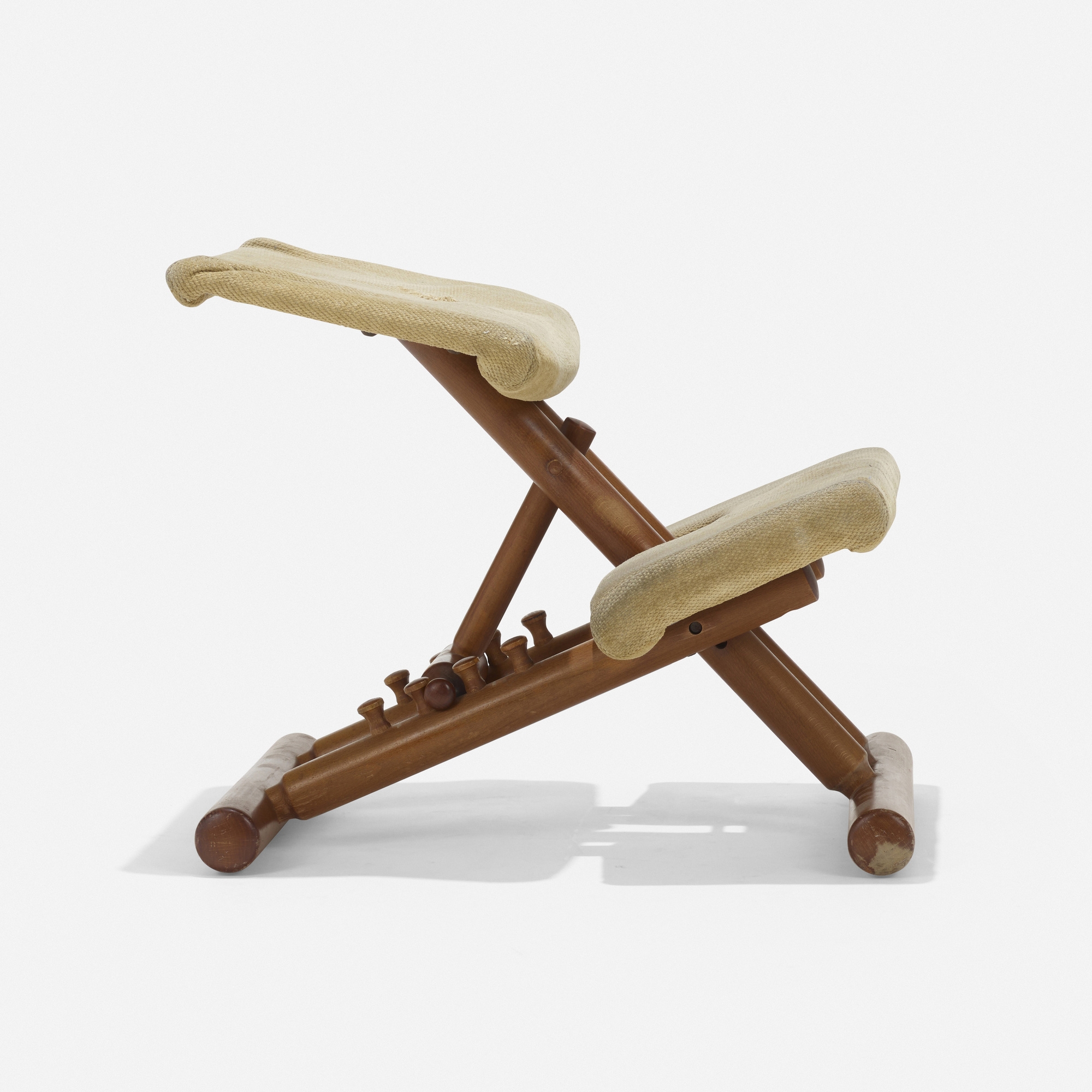 Petter Opsvik | Multi Balans kneeling stool (1981) | MutualArt