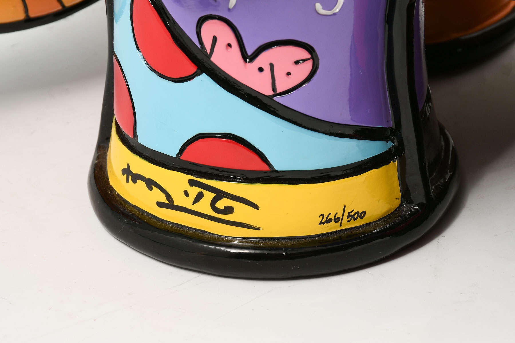 Romero Britto | Elephant Wearing a Crown | MutualArt