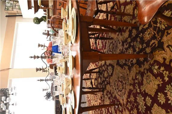 D. R. Dimes Co | Queen Anne Style Dining Table | MutualArt