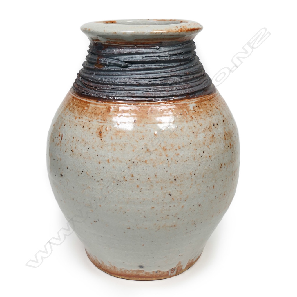 Peter Stichbury | Peter Stichbury shino glazed vase | MutualArt