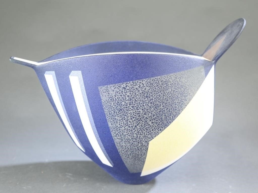 Jon Middlemiss | Jon Middlemiss, Ceramic Boat Vessel #3. | MutualArt