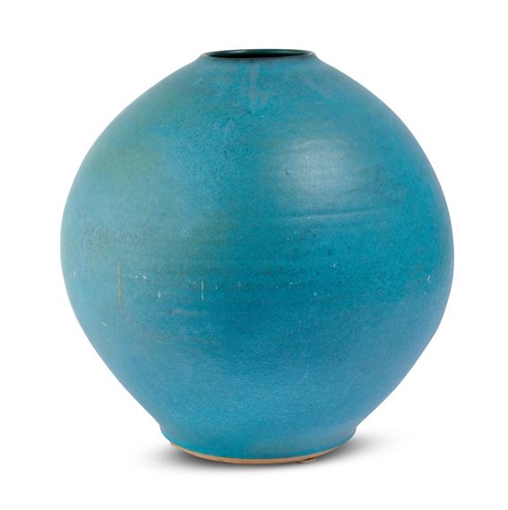 Mitsuo Shoji | BLOSSOM VASE (Circa 1987) | MutualArt