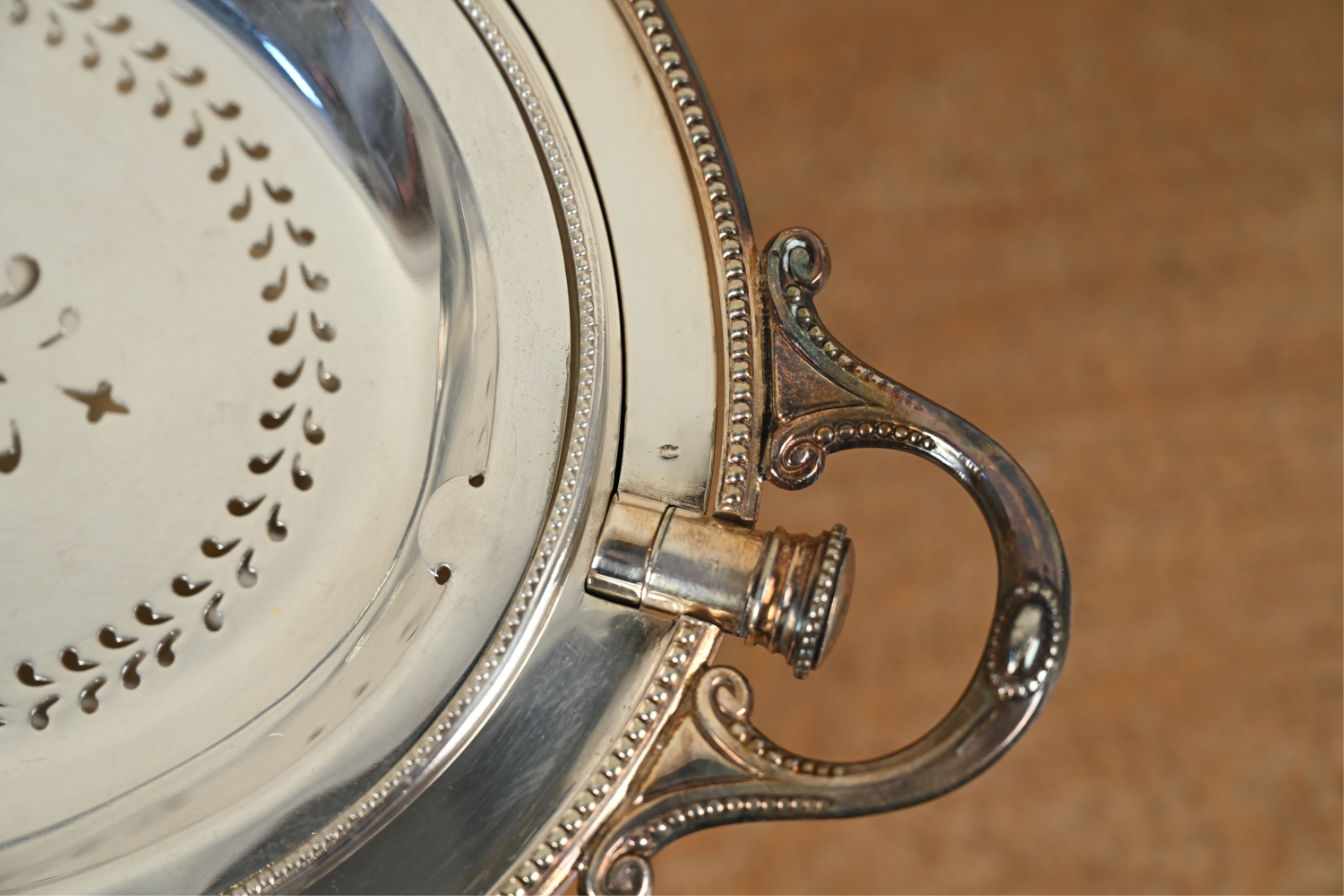 William Hutton & Sons | WILLIAM HUTTON SILVERPLATE WARMER | MutualArt
