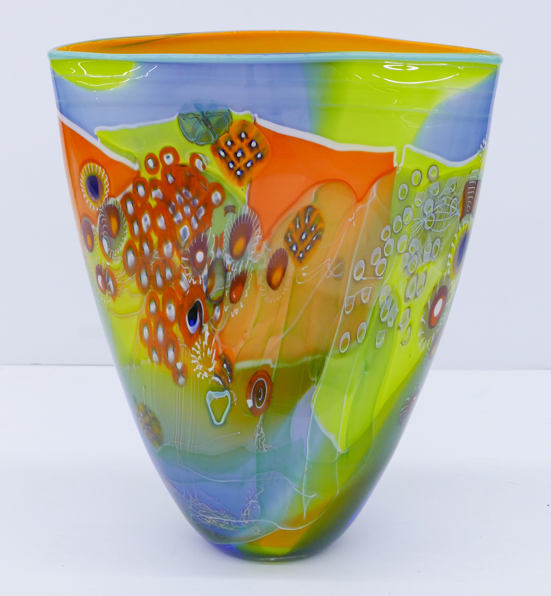 Wes Hunting | AQUARIUM BLOWN GLASS VASE (1956) | MutualArt