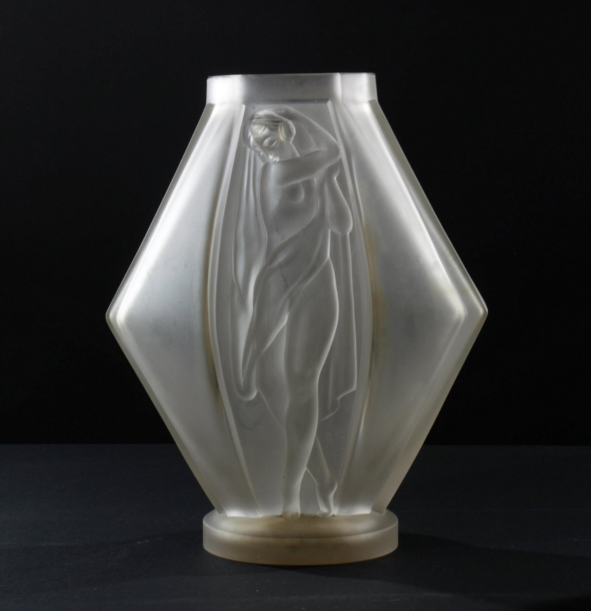 Etling | Vases (1930) | MutualArt