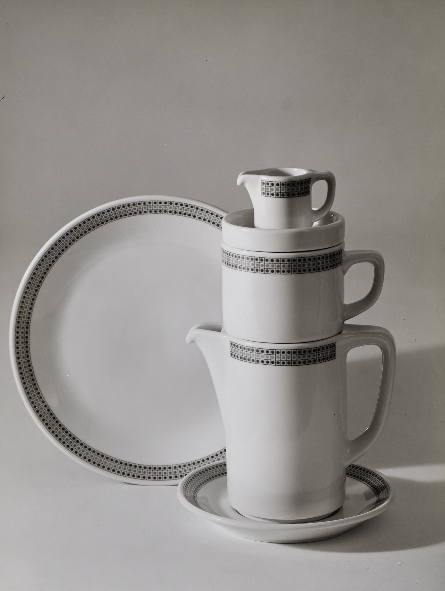 Willi Moegle | Sammlung von 90 Original-Photographien mit Porzellan ...