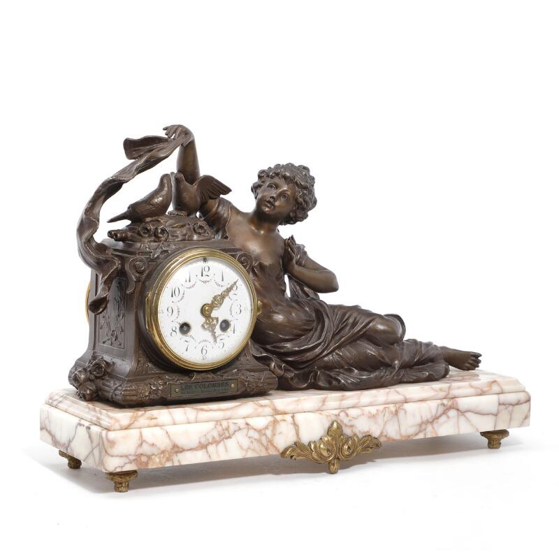 Auguste Moreau | A figural mantel clock of patinated zinc (Early 20th ...