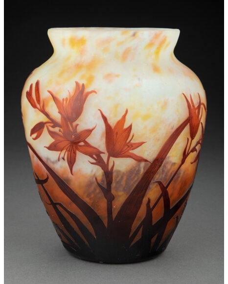 Daum Frères | Daum Cameo Glass (Circa 1910) | MutualArt