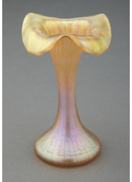 Quezal Art Glass & Decorating Co. | Quezal Iridescent Glass Floriform ...