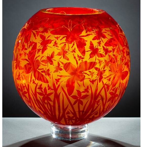 Duncan McClellan | Large Glass Vessel With Bees (2000) | MutualArt