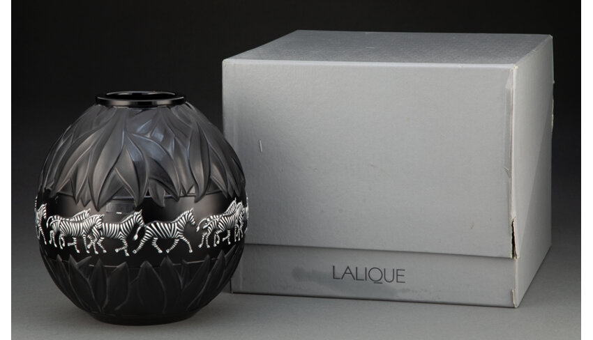 Maison Lalique | Lalique Black Glass Tanzania Vase with Original Fitted ...