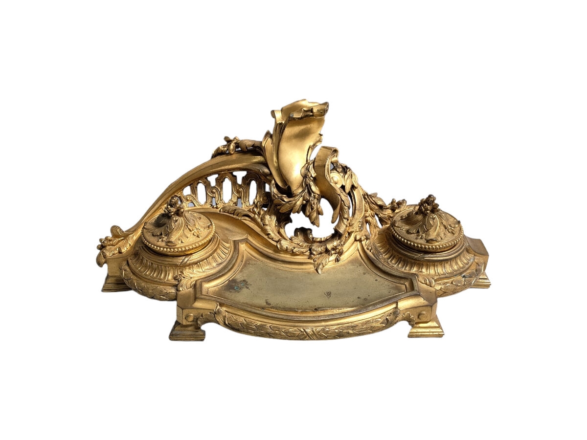 George Van de Voorde | Encrier en bronze doré à décor de feuillage ...