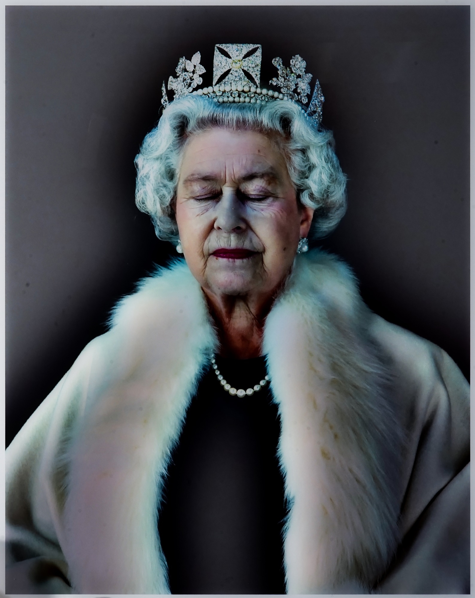 Chris Levine | Lightness Of Being (2021) | MutualArt