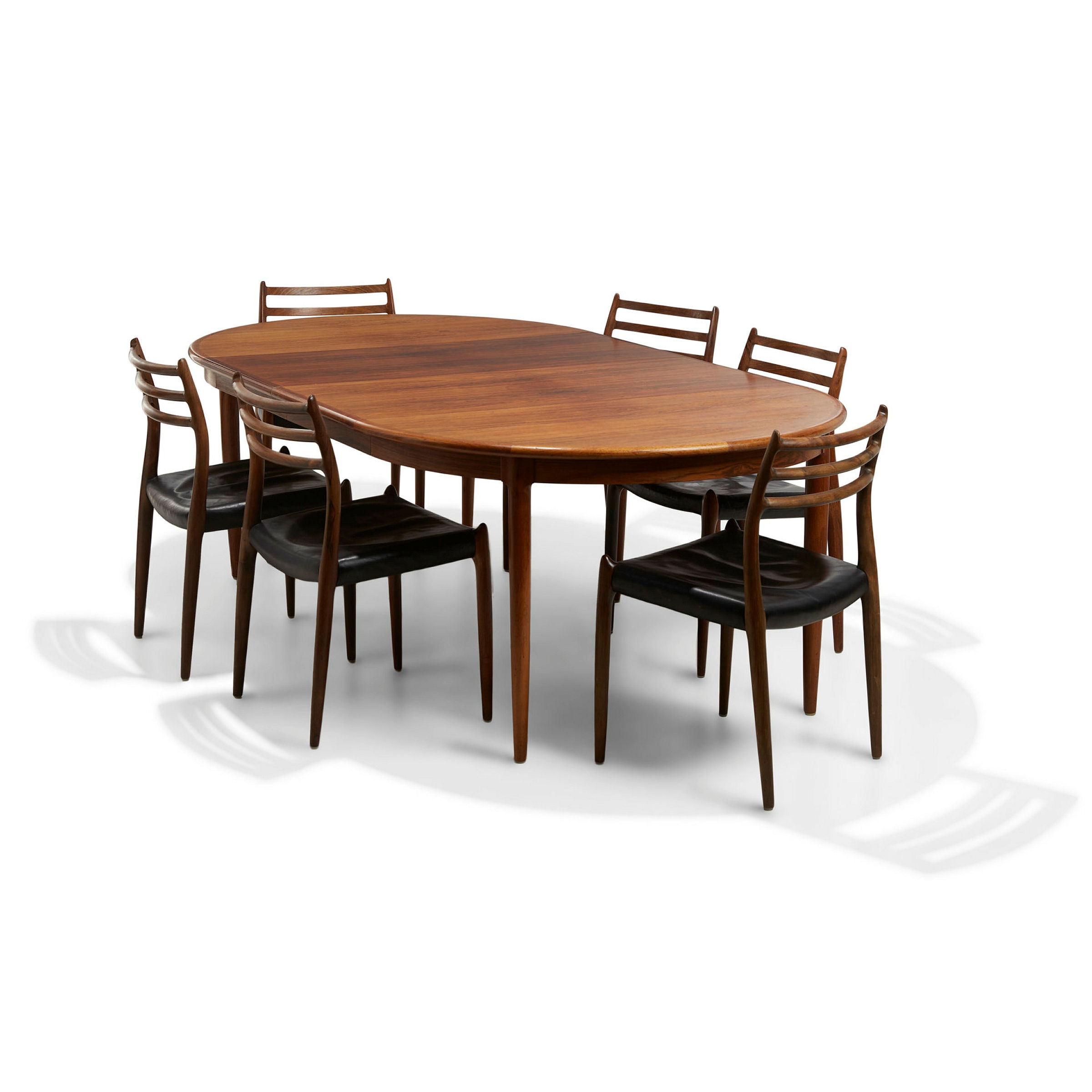 Niels Otto Møller | Spisebord med stoler Modell 15 og 78 (1960) | MutualArt